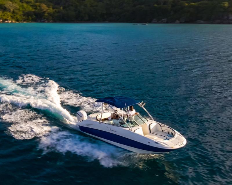 Private boat transfer from Mahe Island to Denis Island | Seychelles